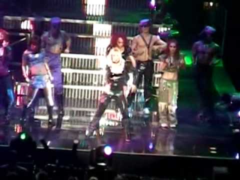 Britney Spears - Onyx Hotel Tour - Showdown - Omaha - YouTube