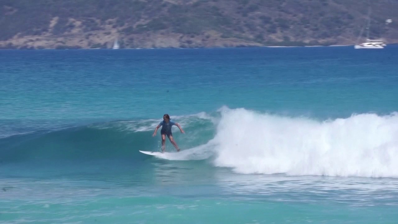 Lily Pierce surf clips - YouTube
