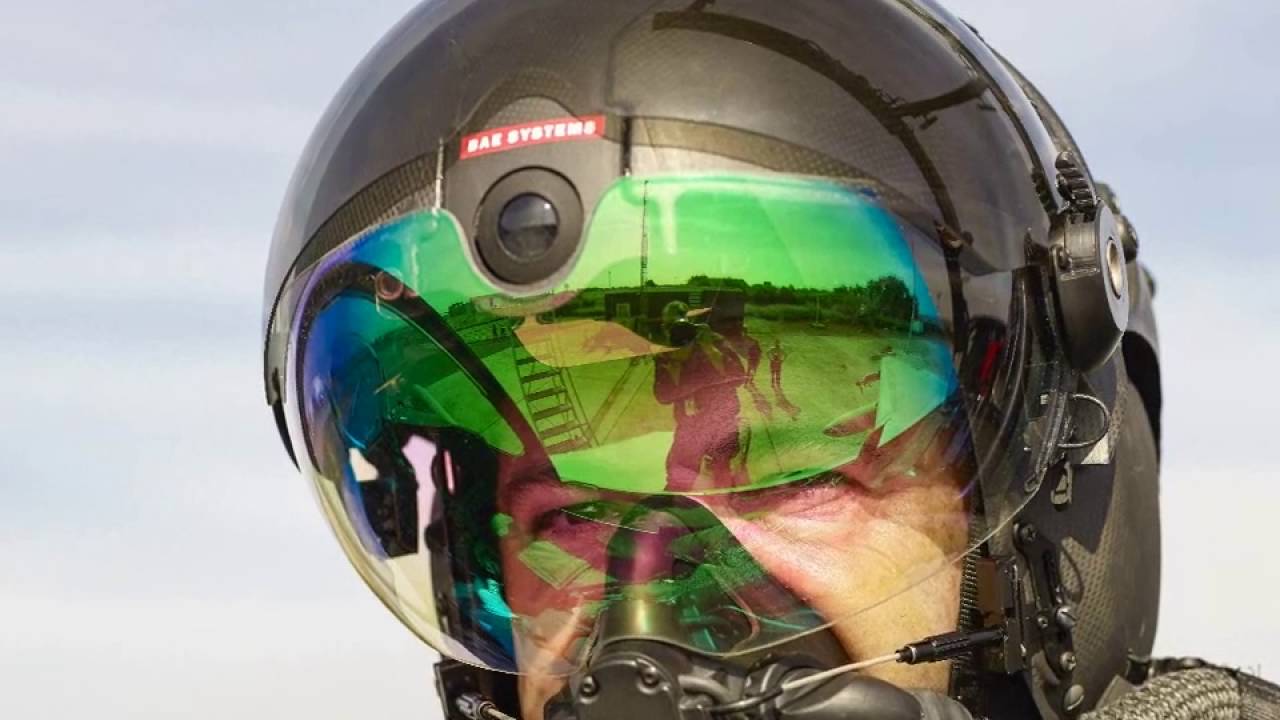 Farnborough 2014: BAE Systems Striker II helmet - YouTube