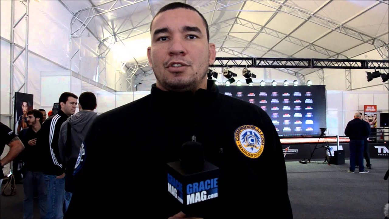 Rodrigo Comprido analisa jogo de Demian Maia para o UFC Barueri - YouTube