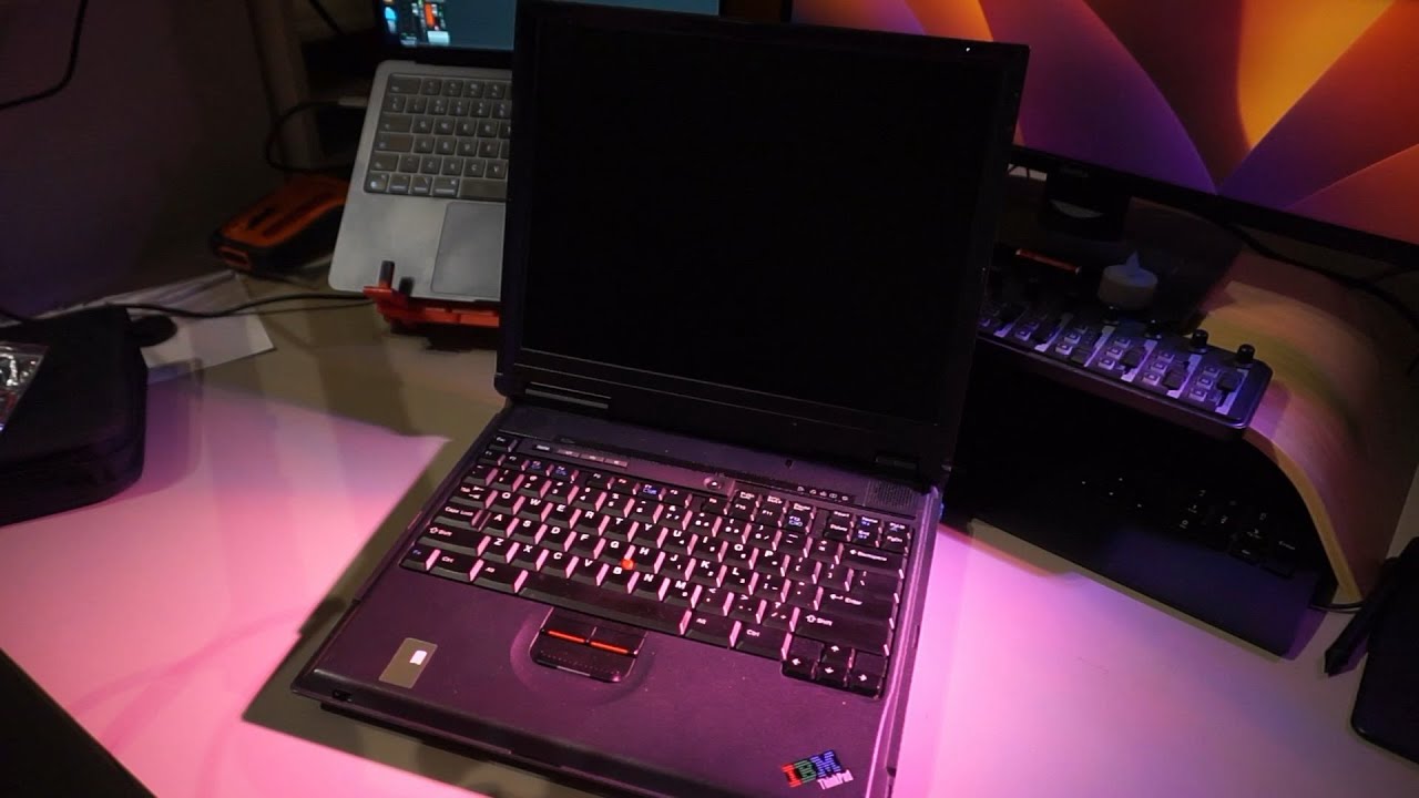 IBM Thinkpad A22m BIOS battery replacement - YouTube