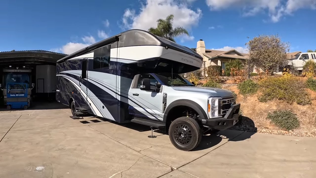 2025 Ford F600 4x4 Full Tour - YouTube