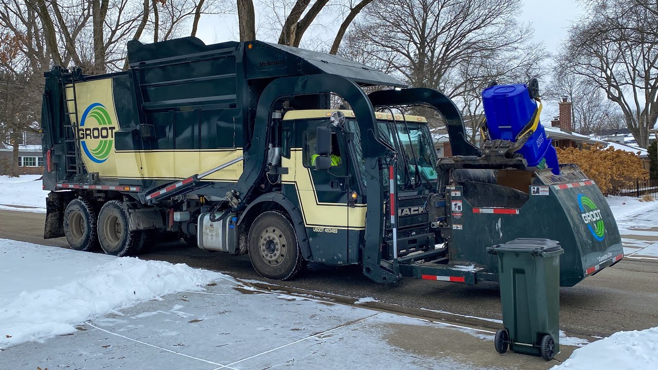 Groot Mack LR McNeilus Meridian Curotto Can Garbage Truck - YouTube
