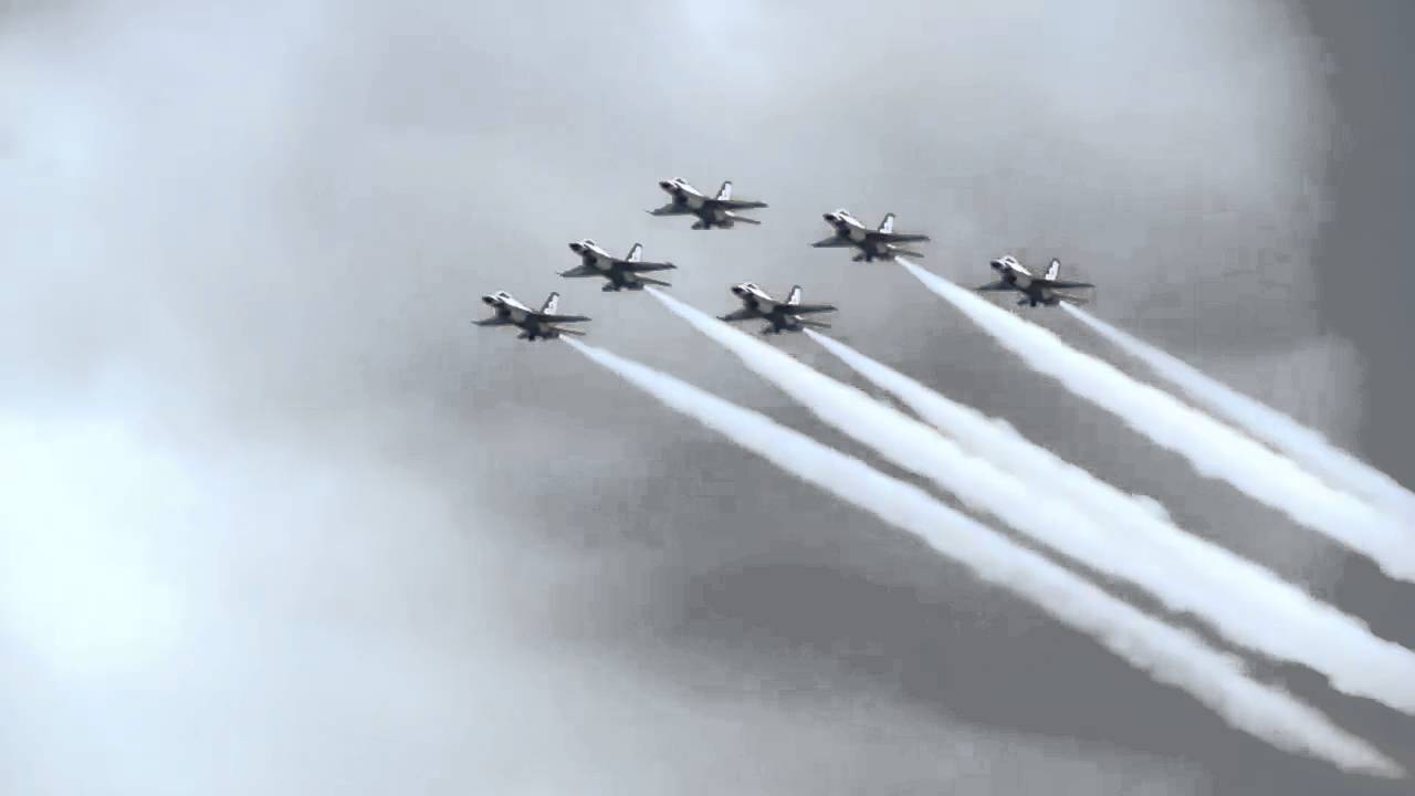 Random Airplane Video - YouTube