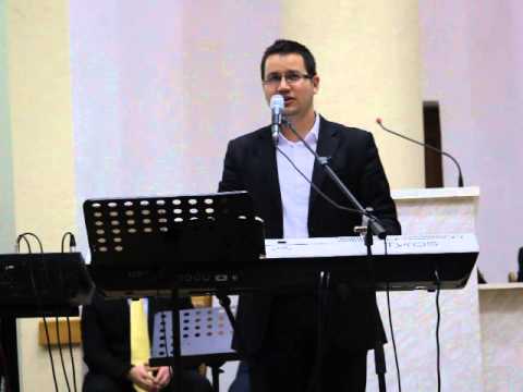 Manu Negrea - Cine e ca Domnul? - YouTube