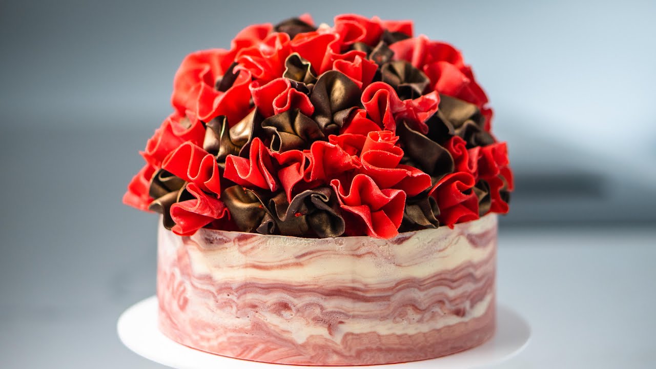 Make your Cakes Look Boutique Worthy with Chocolate Collars and ...