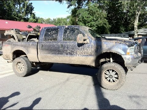 6.0 Ford F250 MUDDING - YouTube