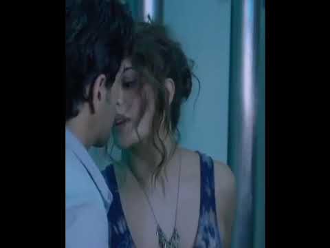 Jecualine and Sidhart hot kiss scene