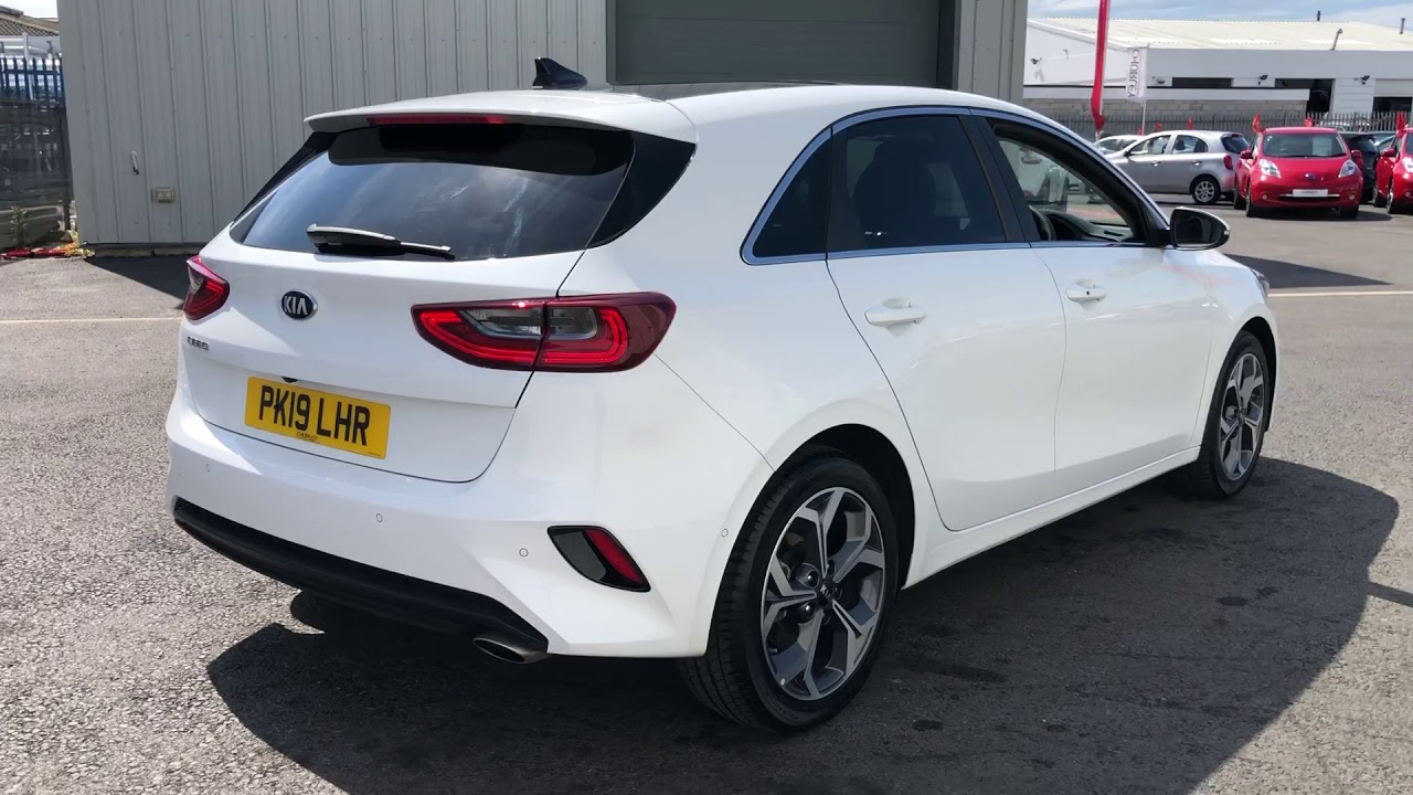 Kia | Ceed | 1.4T GDi ISG First Edition 5dr DCT | White | PK19 LHR ...