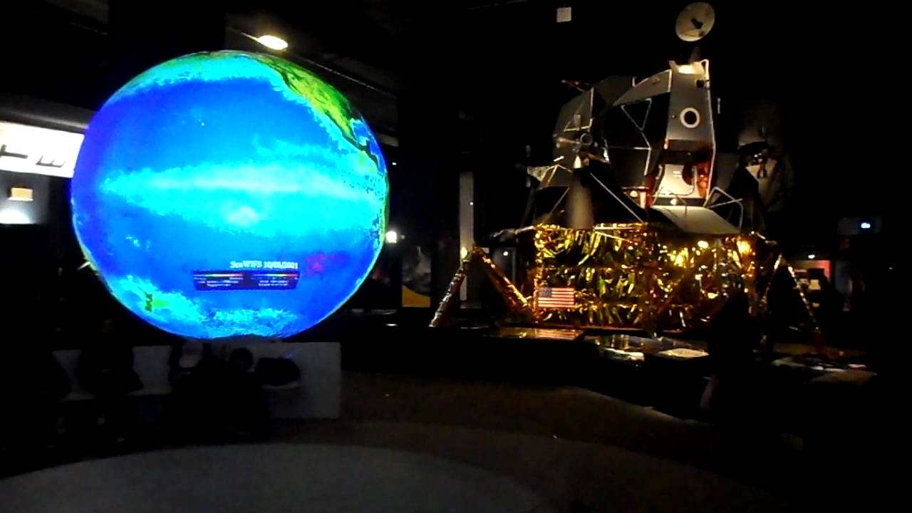 THE WORLDS WEATHER 3D AT THE APOLLO DISPLAY NASA SCIENCE MUSEUM LONDON ...
