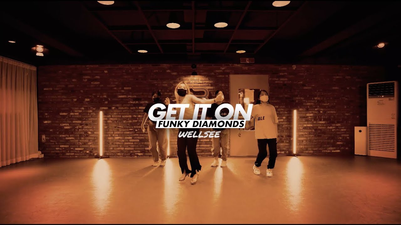 Funky Diamonds - Get it on Waacking class by WELLSEE || SB Dance Studio - YouTube