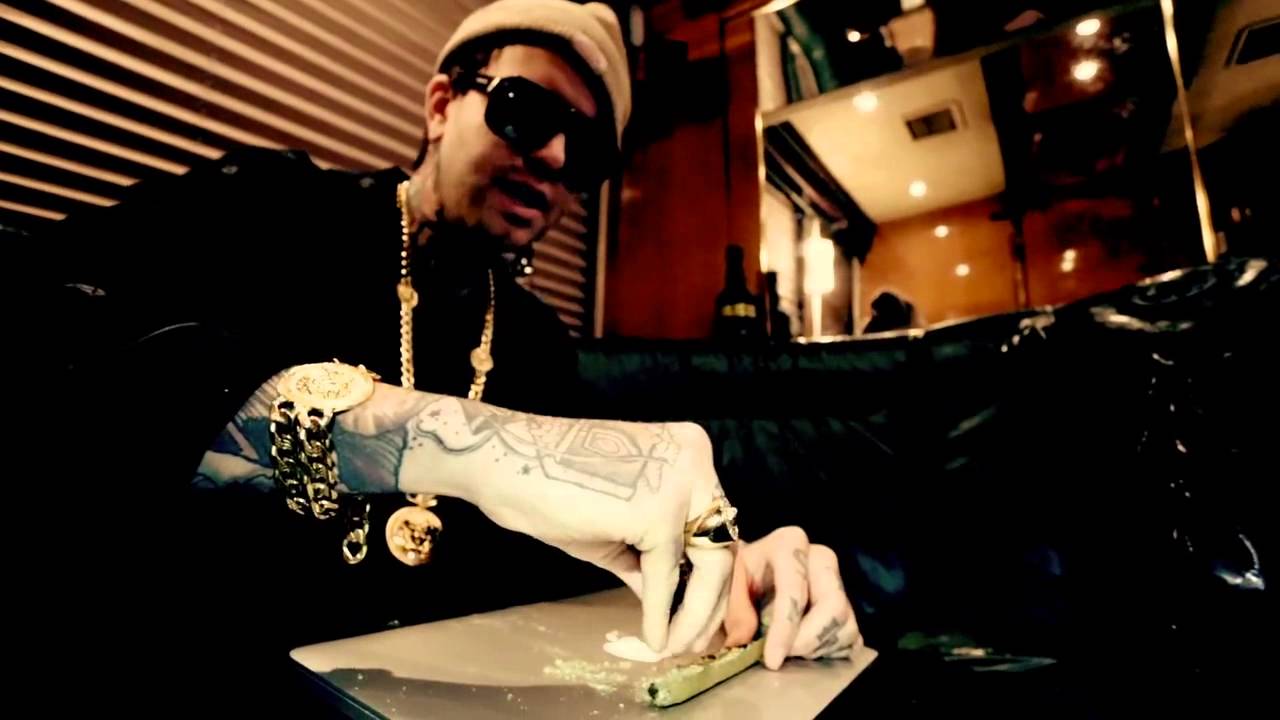 Fronzilla - Turn It Up (Official Music Video) - YouTube