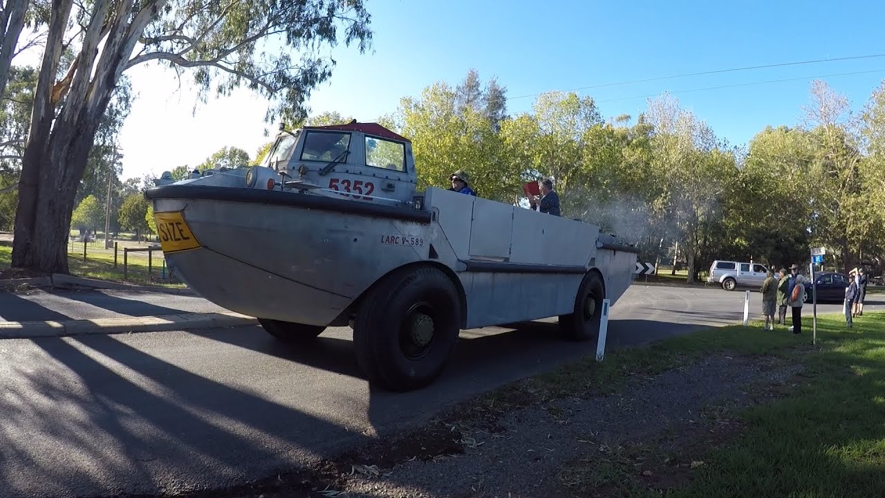 2020 Corowa Swim In - Vehicles leaving the car park - YouTube