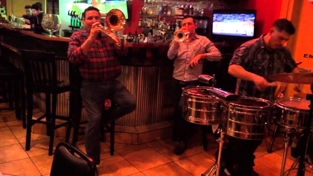 Tamborazo original zacatecano ((( la indita mia - YouTube