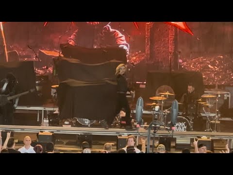 Dark Divine - Make Me Disappear | Summer Of Loud - YouTube