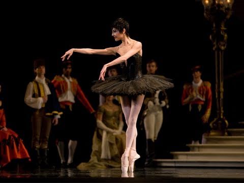 The Beauty of Ballet: 30 World Famous Ballet Dancers - Discover Walks Blog
