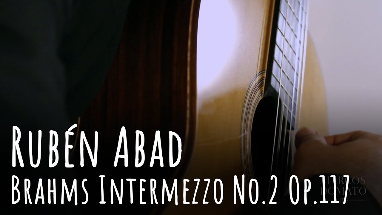 Rubén Abad plays Brahms Intermezzo No.2 Op.117 on a 2022 Marcos Domato ...