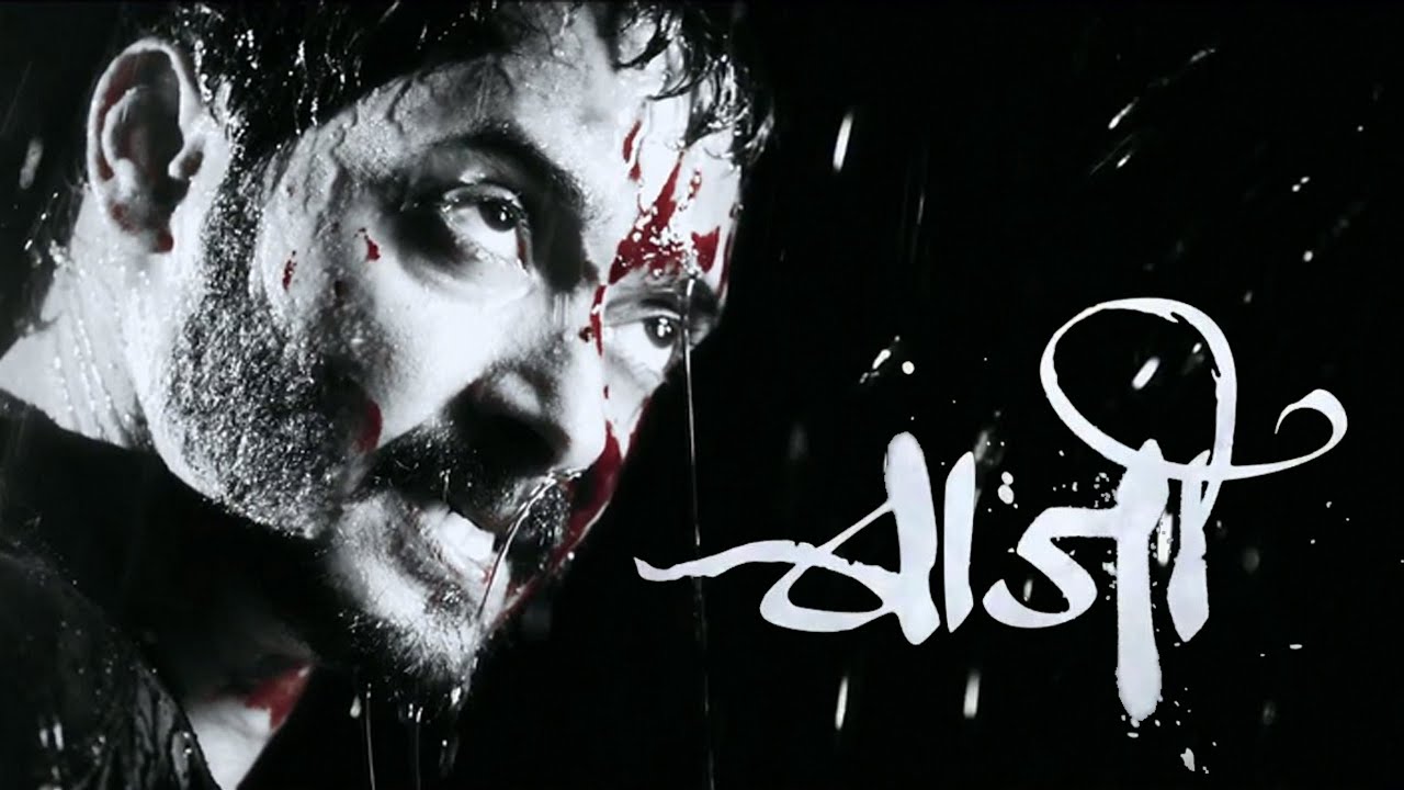 Baji - Marathi Movie Review | Shreyas Talpade, Amruta Khanvilkar - YouTube