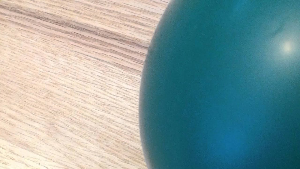 Balloon stop motion - YouTube