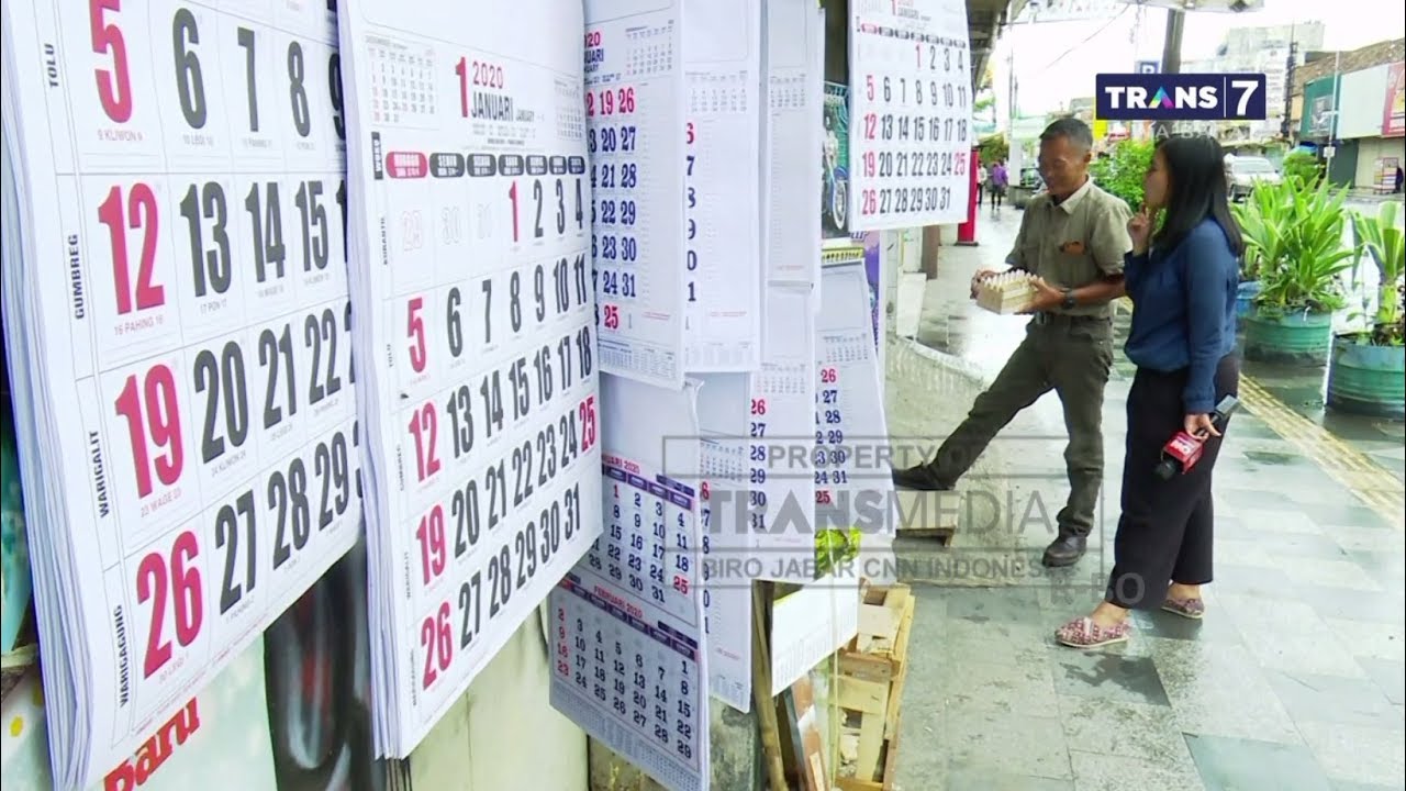Penjual Kalender Musiman Sepi Pembeli - YouTube
