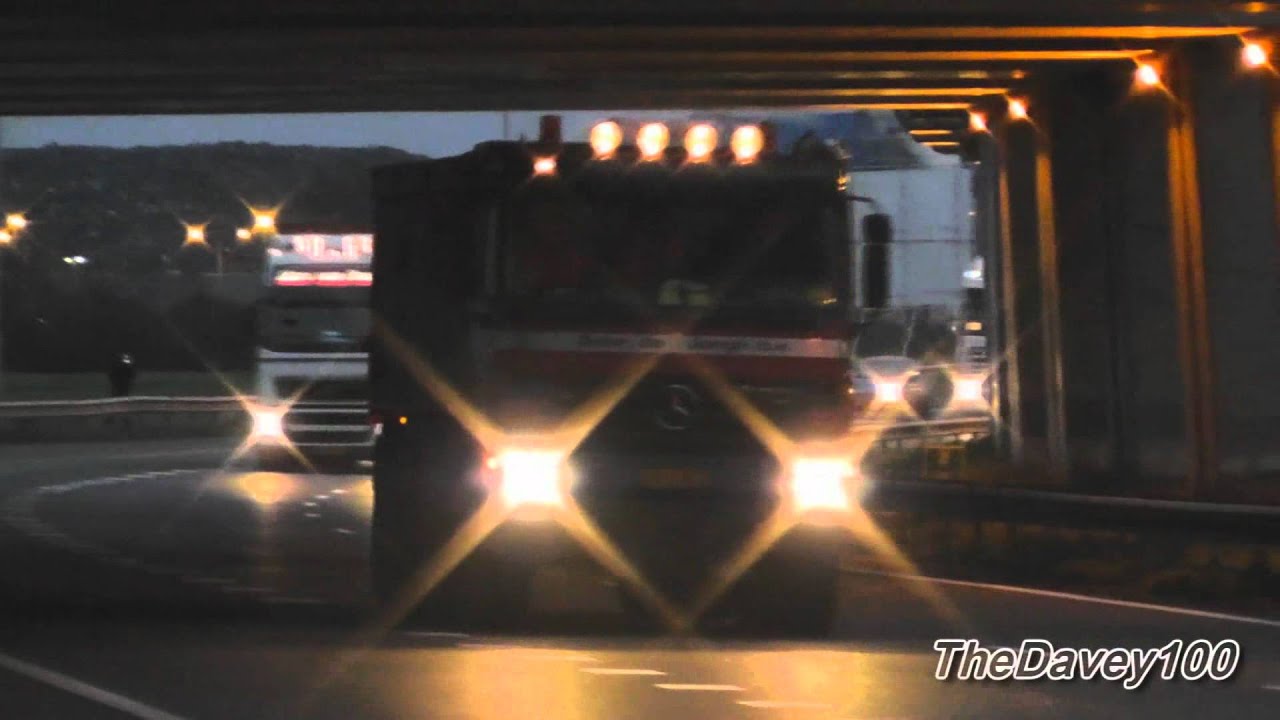 Brandweer naar industriebrand Shell Europoort - YouTube