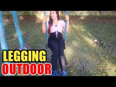 MAINNYA PAKAI CELANA LEGGING KETAT WARNA HITAM POLOS