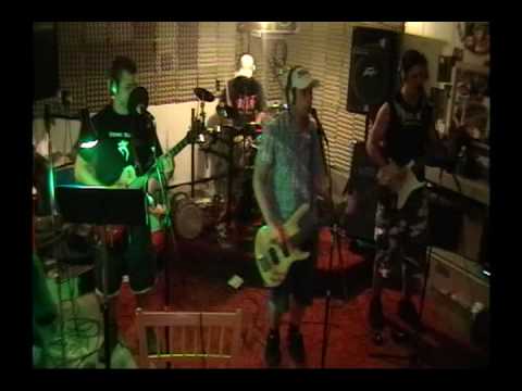 Serial Joe - mistake (cover) live in Sherbrooke - YouTube