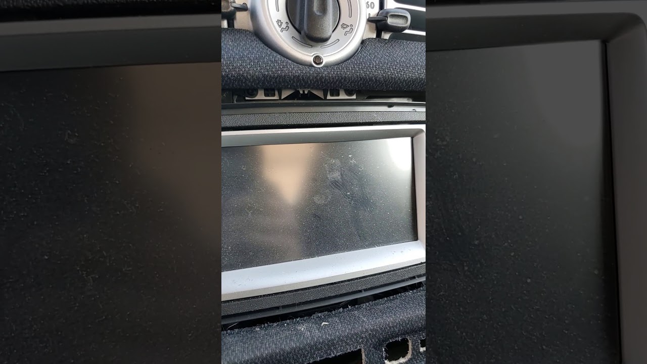 2015 Smart ForTwo Radio Removal - YouTube
