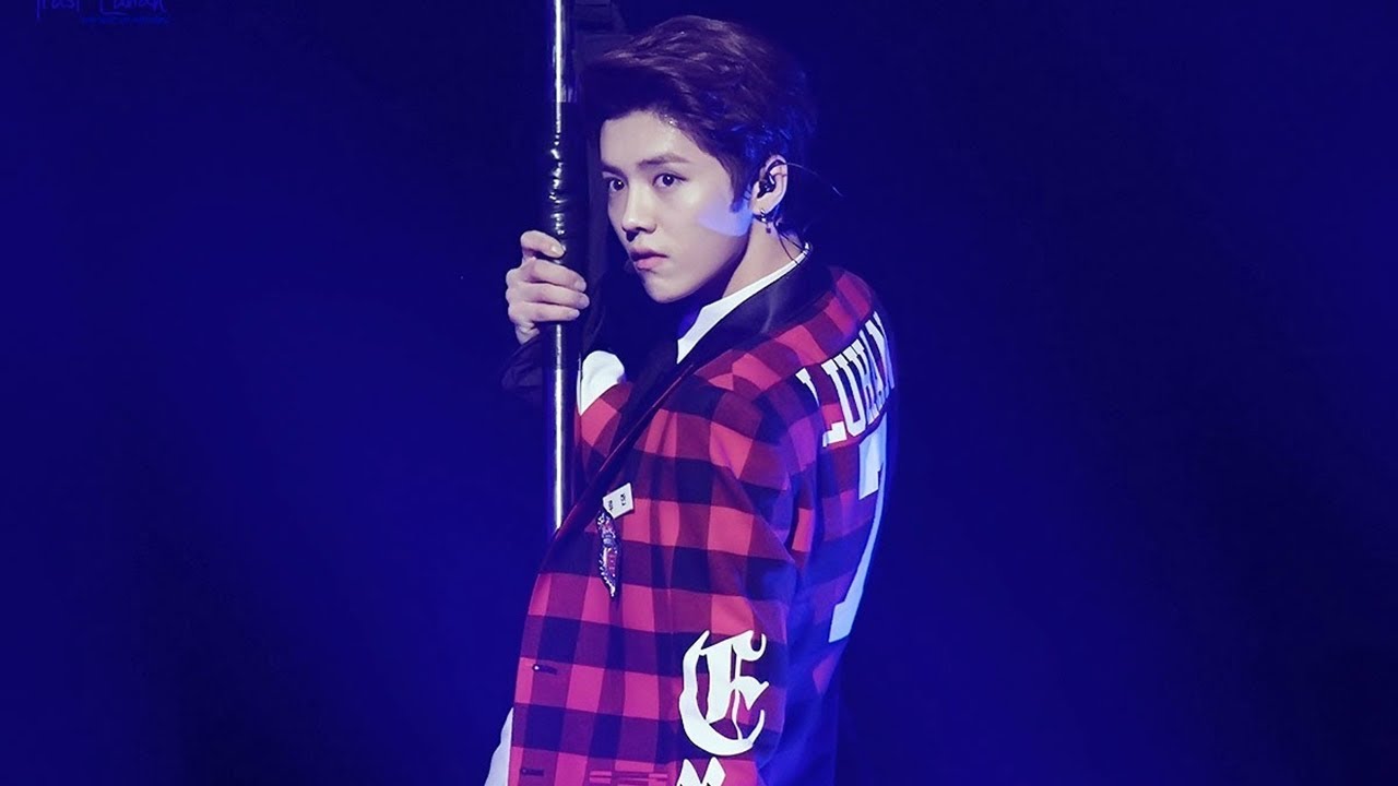 140123 EXO Luhan Focus Cute Moment @ Seoul Music Awards - YouTube