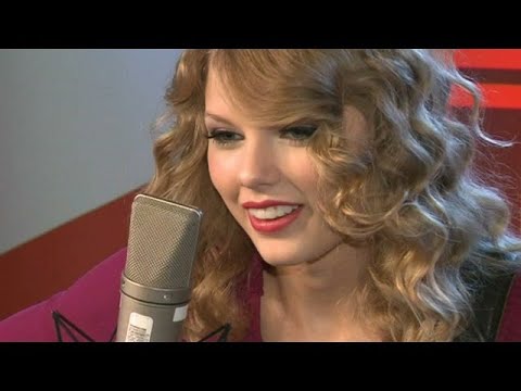 Taylor Swift - Mine (Live, BBC Radio 2 Session)