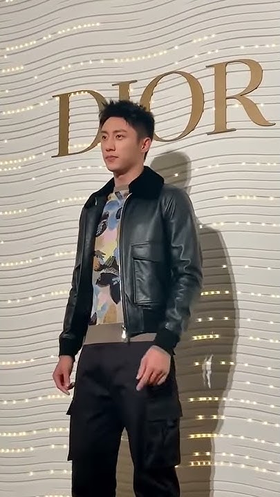 黄景瑜 Dior圣诞点灯仪式现场 1 | Johnny Huang/ Huang Jingyu 191122 - YouTube