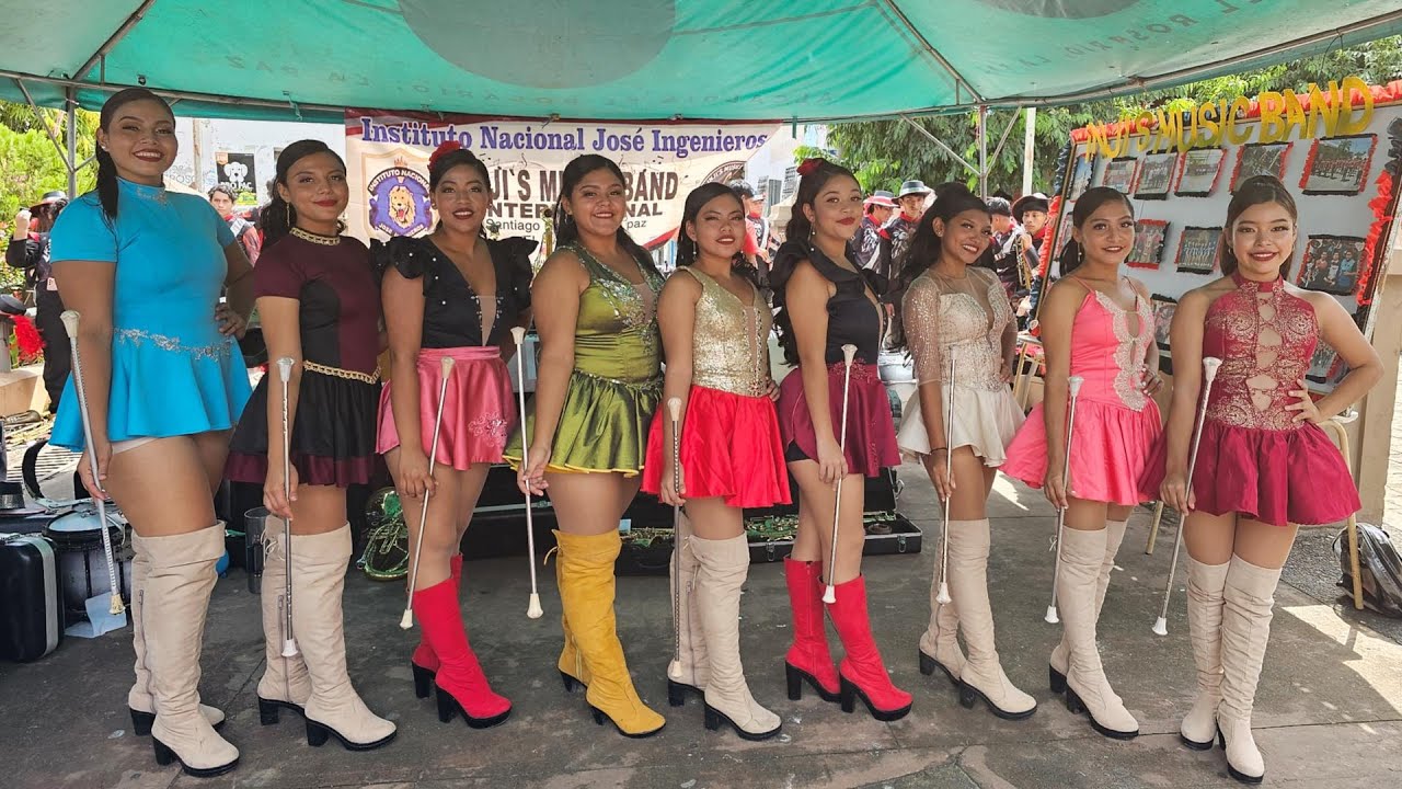 INJI´S MUSIC BAND mostrando sus Trajes de CACHIPORRISTAS desde 2019 ...