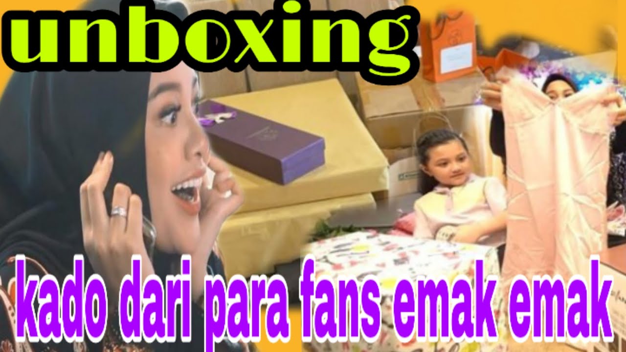 Unboxing kado dari para fans emak emak - YouTube