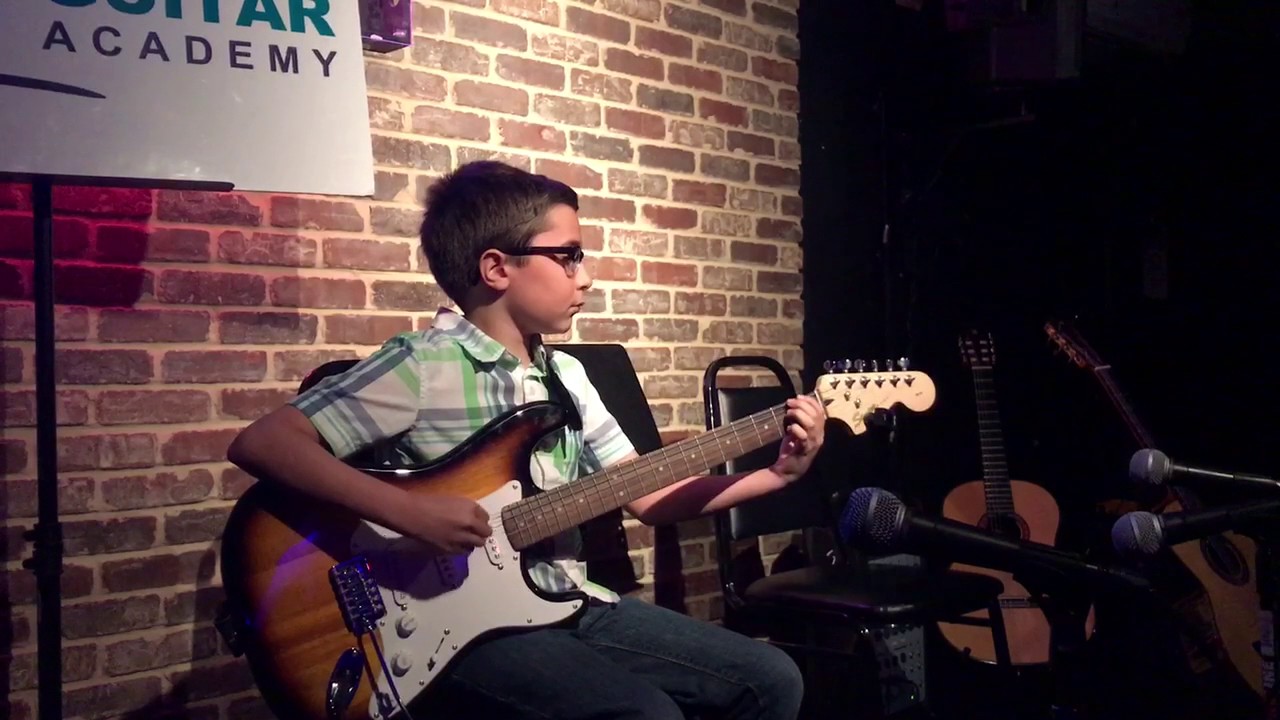 Sampson plays a Rock Medley AC/DC, Nirvana and Police! - YouTube