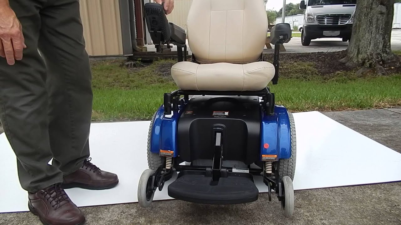 Jazzy 1122 Blue High Speed Chair - YouTube