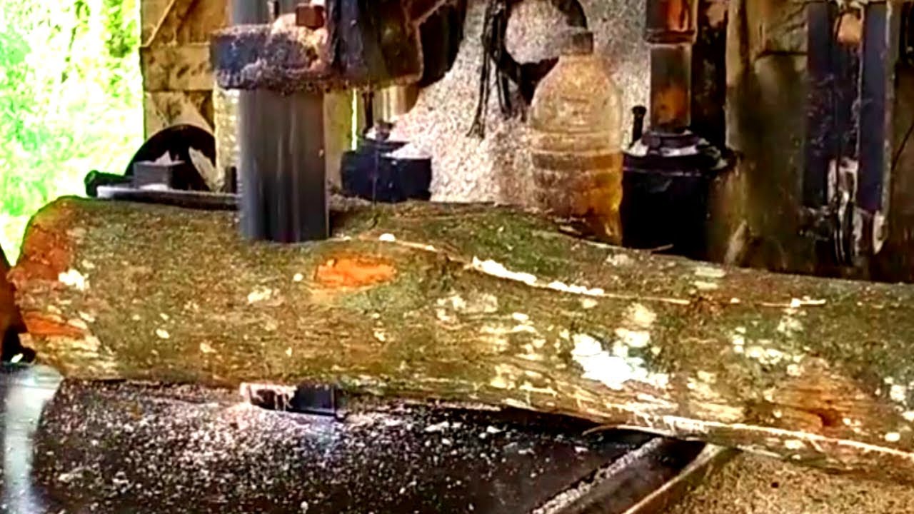 Penggergajian kayu racuk panjang 120 cm. bentuk balok 4x10 - YouTube