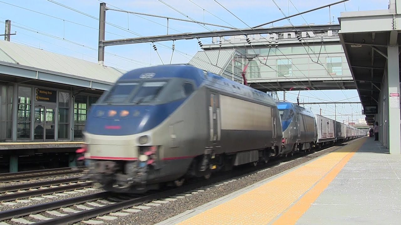 RBBX/Amtrak Circus Train @ Newark Liberty Airport Station (NEC) - YouTube