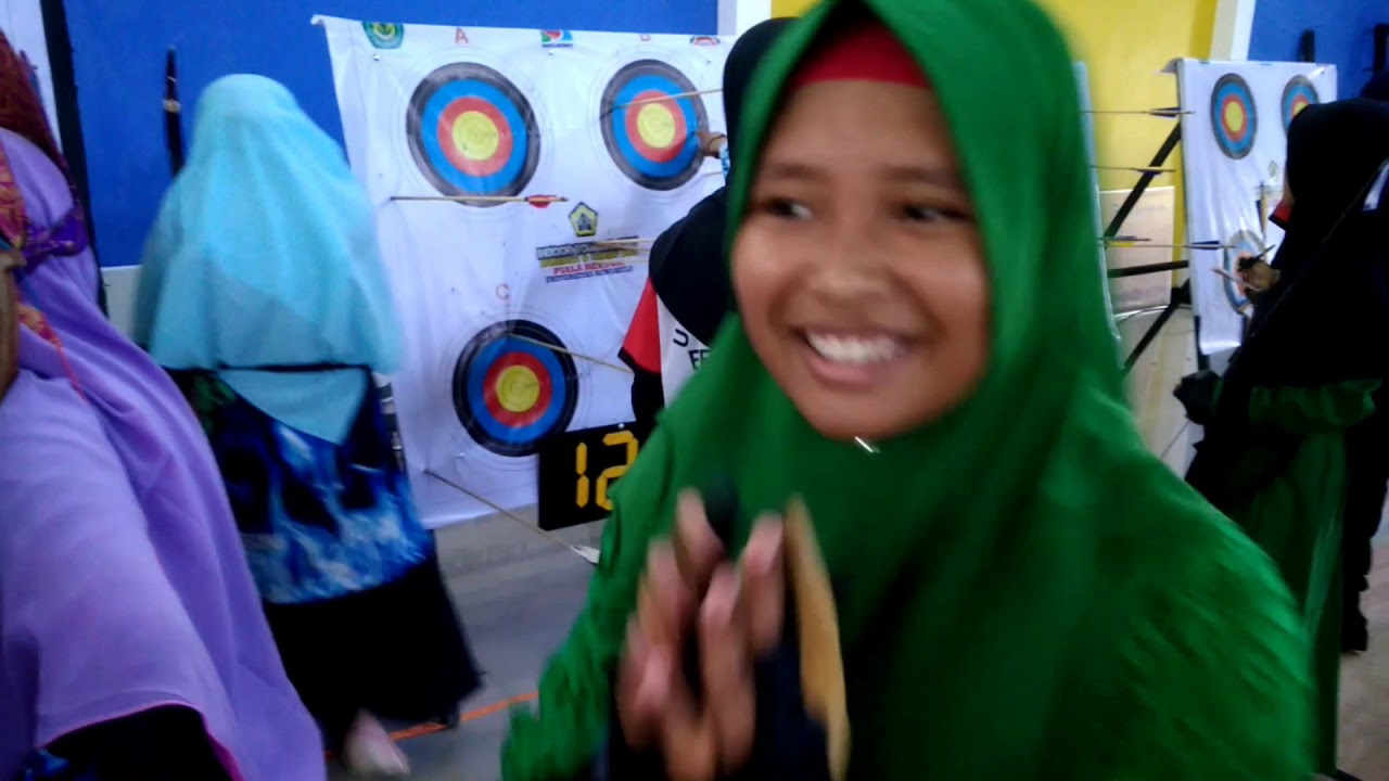Al Mahdi Archery, Livia JUARA 3 DIVISI UMUM di Piala Rektor UNIB - YouTube
