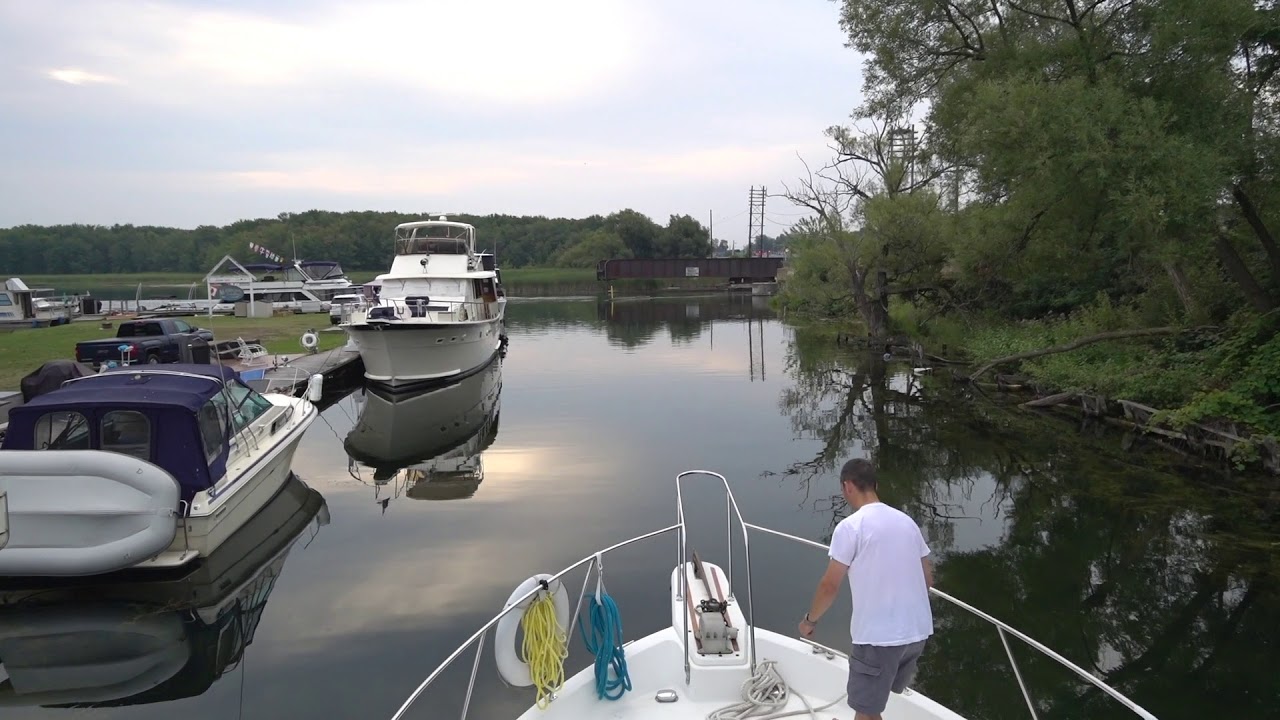 Boating on Lake Simcoe and The Trent-Severn Waterway - YouTube