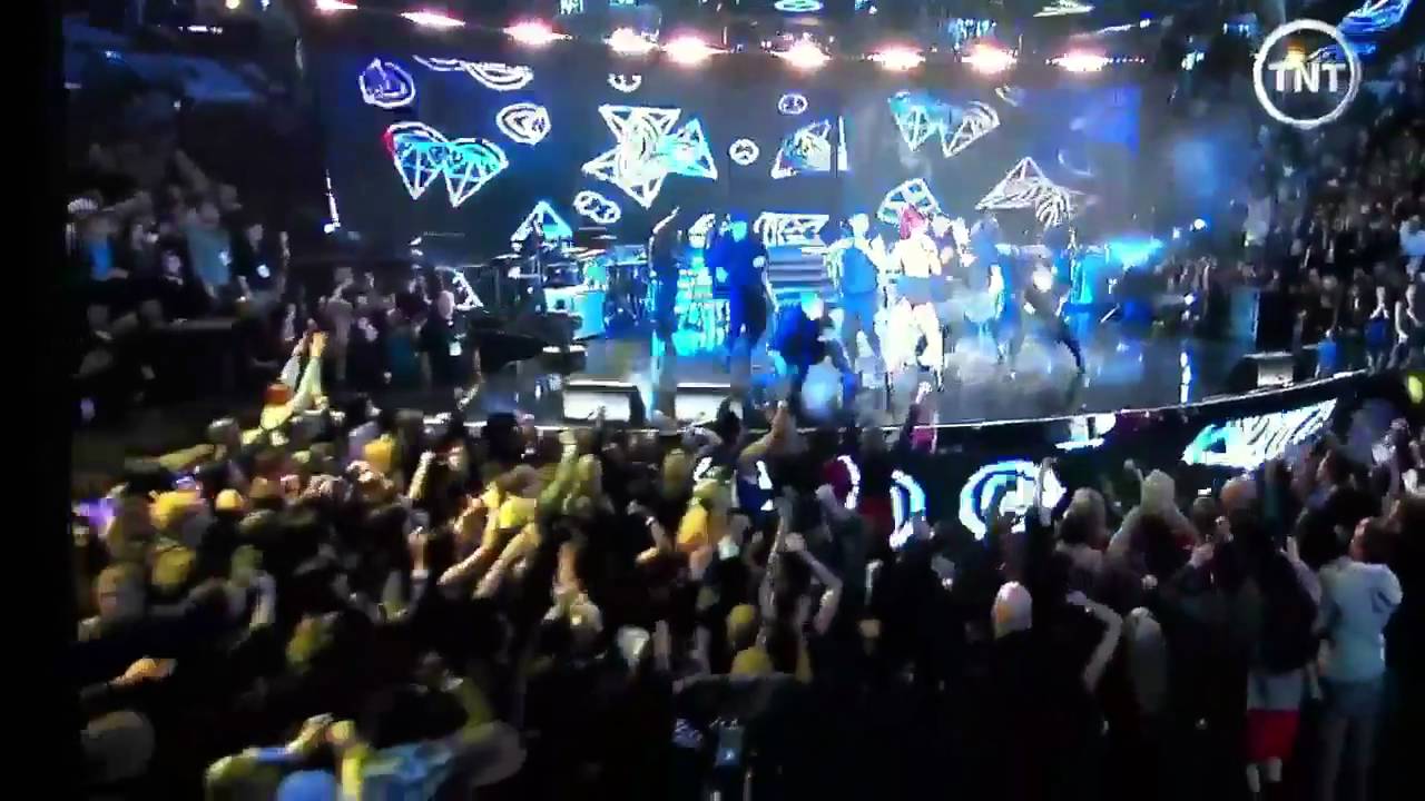 RIHANNA NBA HALFTIME SHOW ALL-STAR GAME ALL-STAR WEEKEND - YouTube