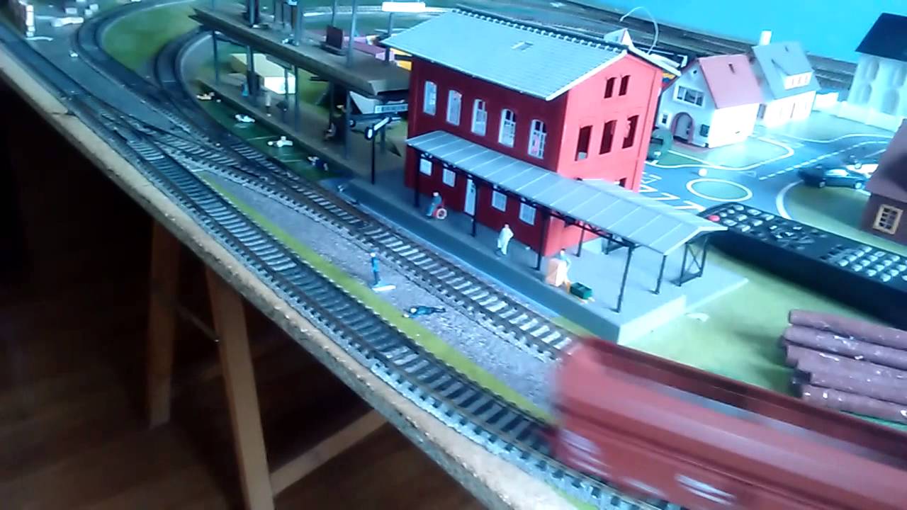 305 roco h0 + tolvas renfe h0 - YouTube