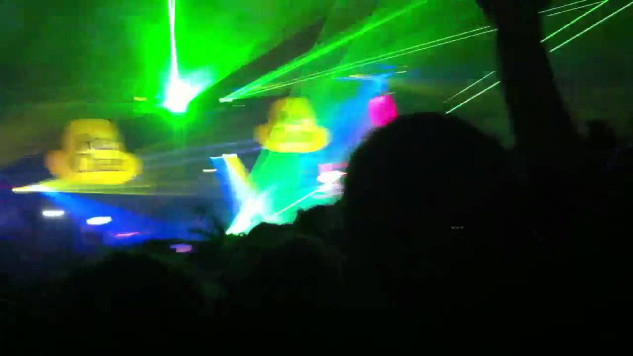 Bug jam 25 rave tent - YouTube