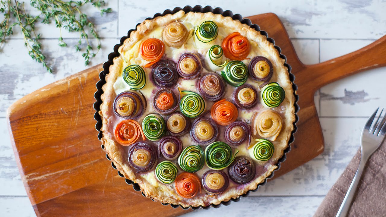 Tarta de verduras gourmet "en forma de rosetas" - YouTube