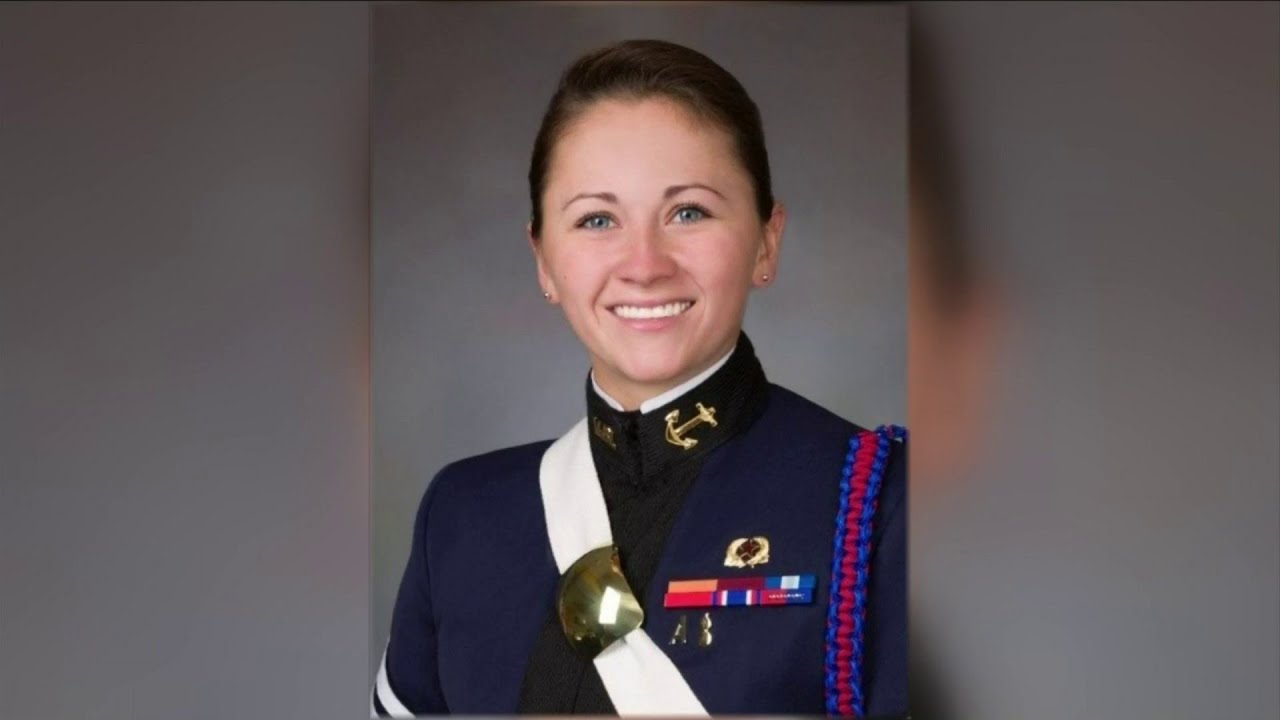 Virginia Tech Corps of Cadets alumna honored - YouTube