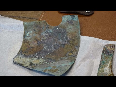 Çanakkale Savaşları'nda batırılan HMS Triumph zırhlısına ait ahşap kapı kolu bulundu