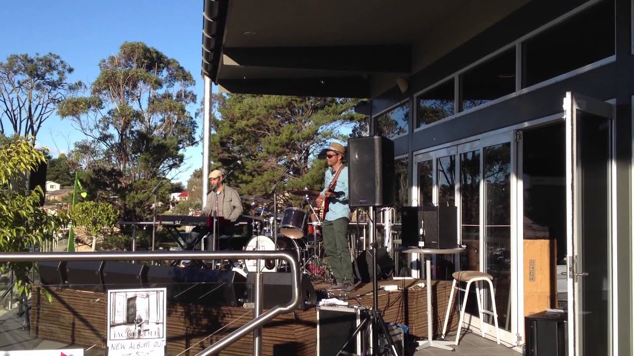 Triple Karma Performing in the Helensburg Fair - YouTube