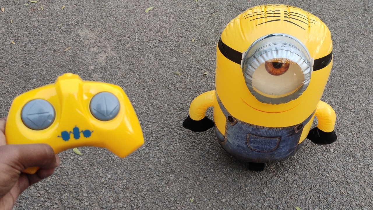 Giant Remote Control Minion Walking ,Talking and Running - YouTube