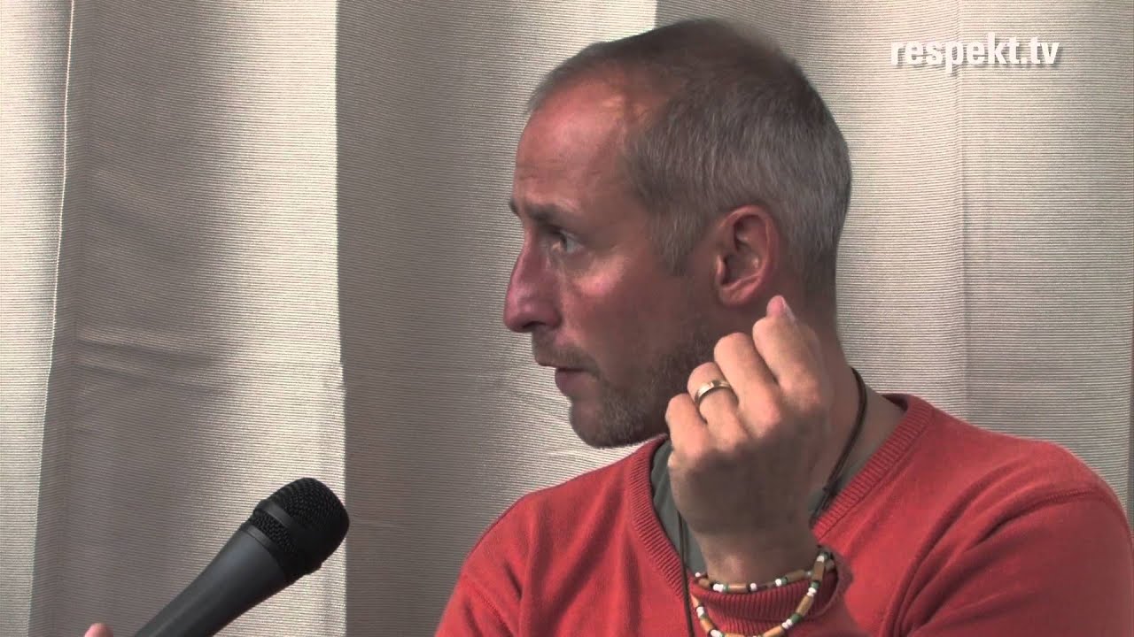 Marcus Urban spricht über Homophobie im Fußball auf der Frankfurter ...