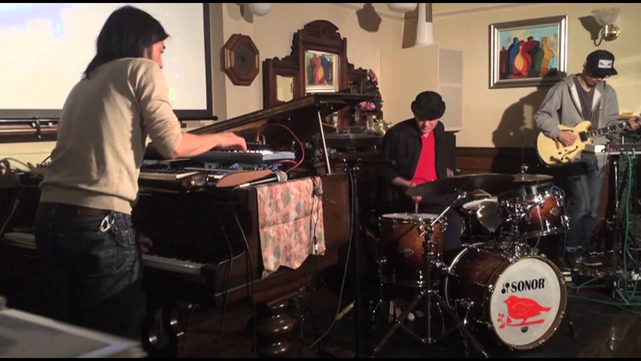 Dizzy Ventilators with Toshizo Shiraishi Live in Kakogawa Dec.16th 2015 (2nd set) - YouTube