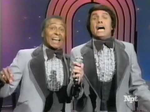 Ken Delo & Arthur Duncan with Glow Worm (1980) - YouTube